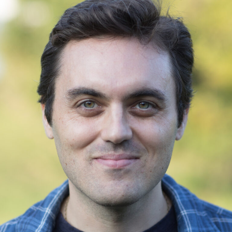 Travis Carrier - School of Images